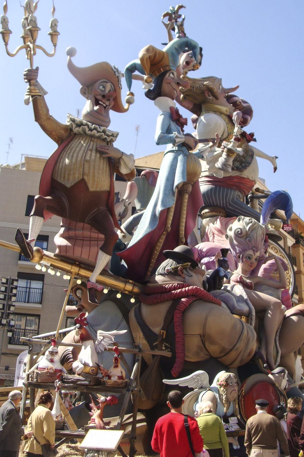 The Plaza, Heart and Soul of My Valencia Life – Anthrow Circus